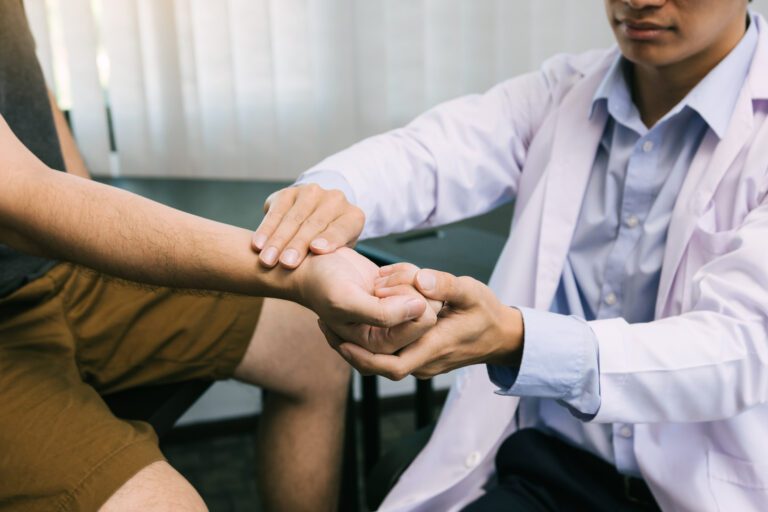 VA Rating for Carpal Tunnel (The Ultimate Guide)